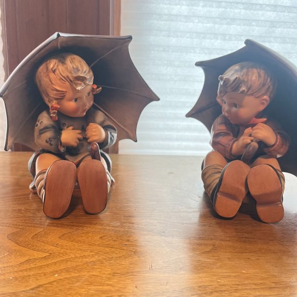 Hummel | Other | Beautiful Extra Large Hummel Umbrella Boy Girl ...